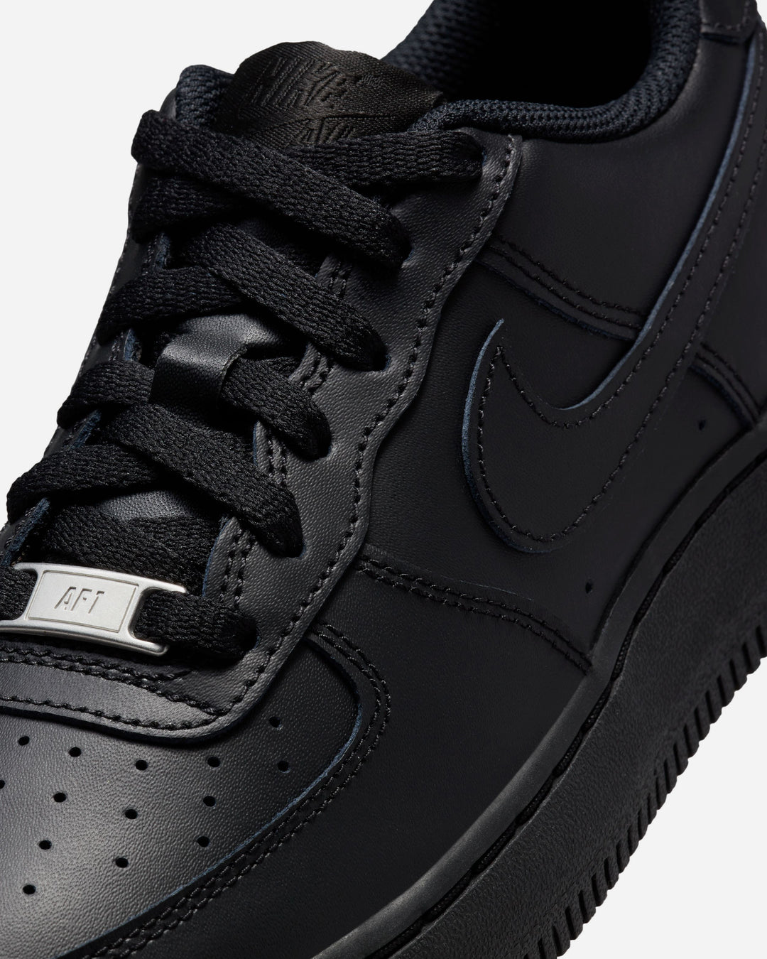 NIKE AIR FORCE 1 LE GS A S